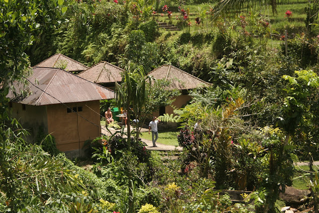 Holy island of the Gods: Amazing Hot Springs Paradise in Angseri 2012
