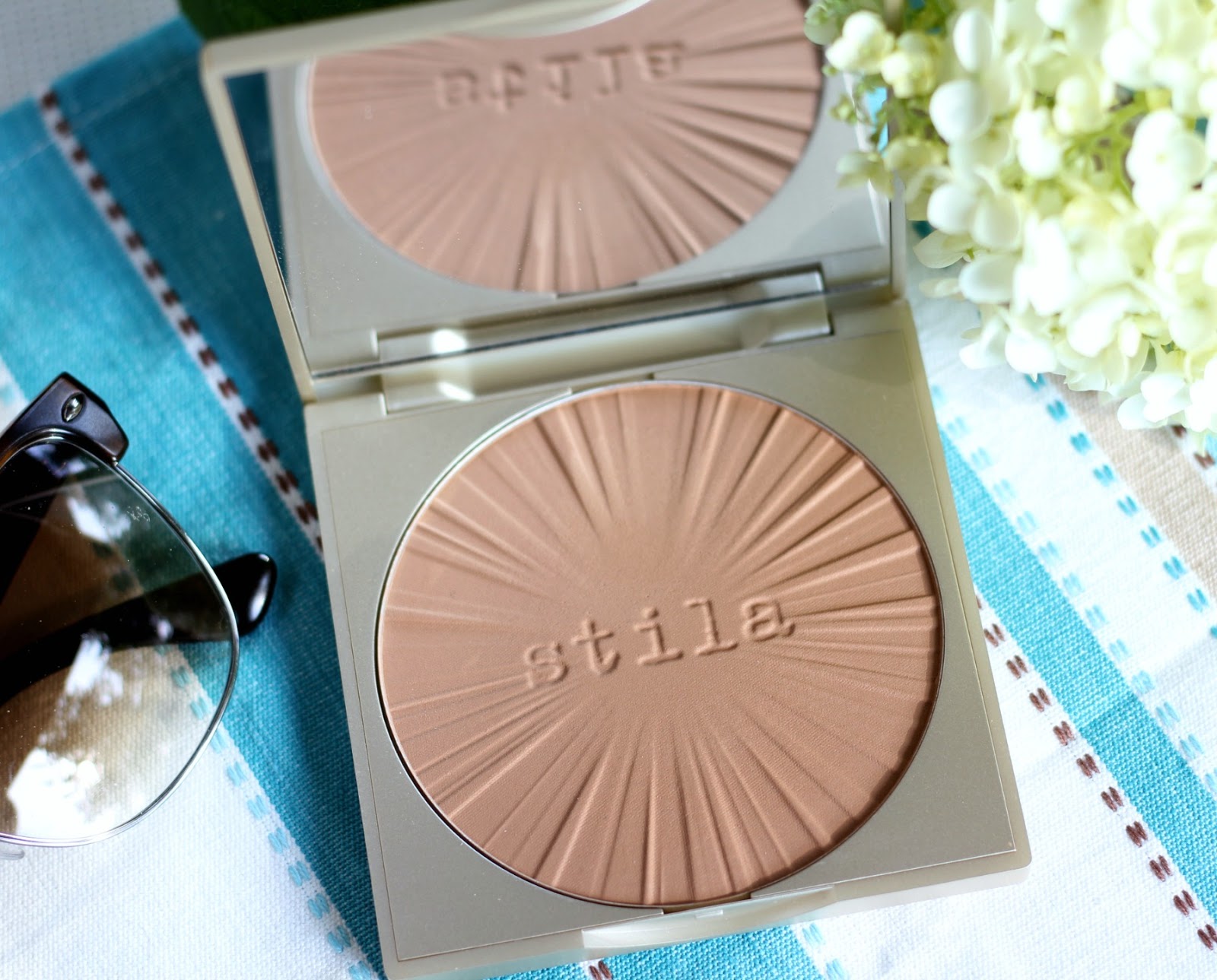 Stila Stay All Day Contouring Bronzer in Light Review — Raincouver Beauty