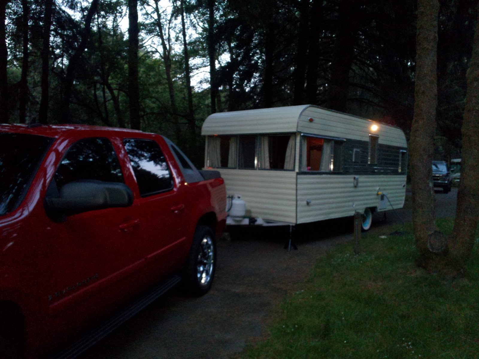 Our Katrina -The Saga of restoring a 1959 20' Fireball Vintage Travel ...