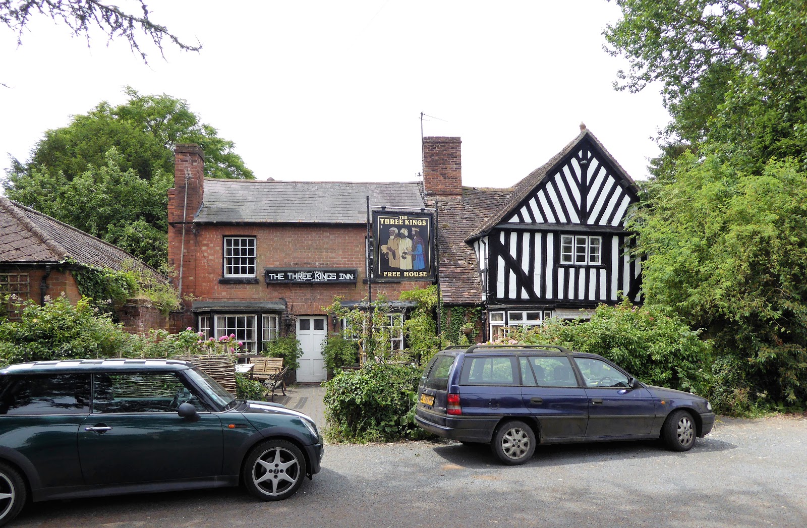 Ray's Retirement: Three Kings Pub