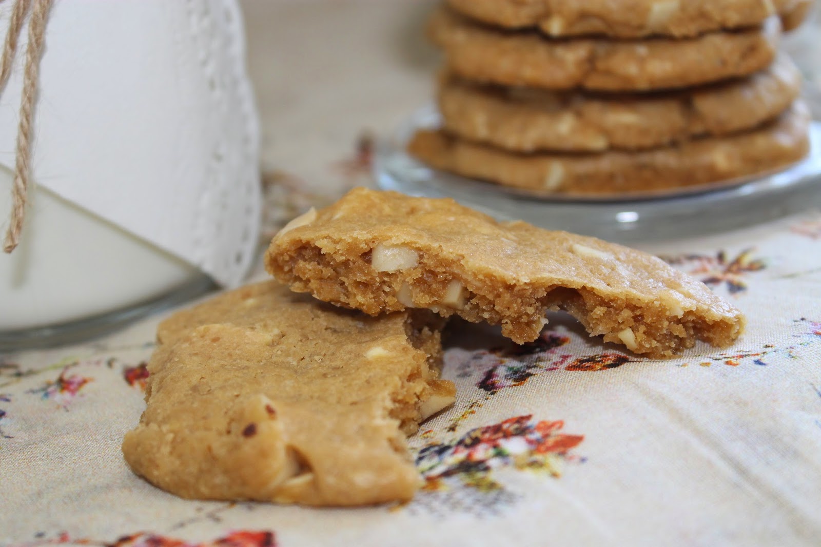 GALLETAS DE MACADAMIA Y CHOCOLATE BLANCO