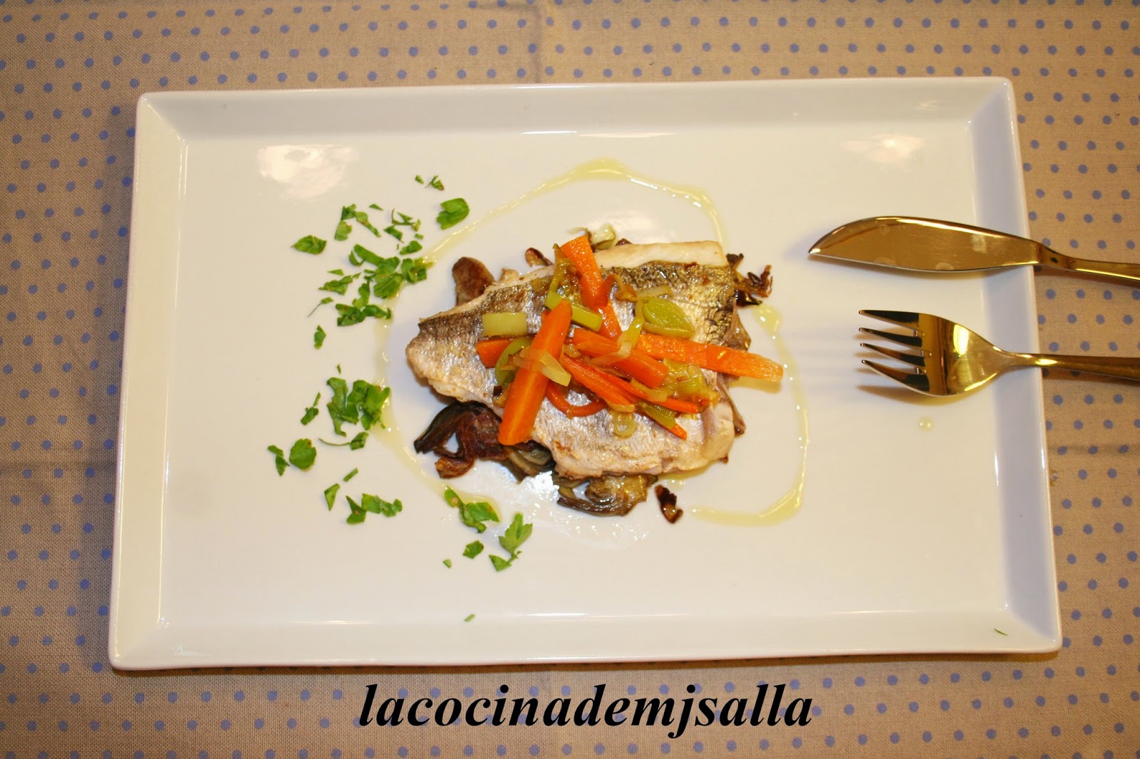 DORADA CON VERDURAS