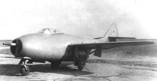 World Of Defense: Russian Pride Western Envy MiG Fighters Long ...