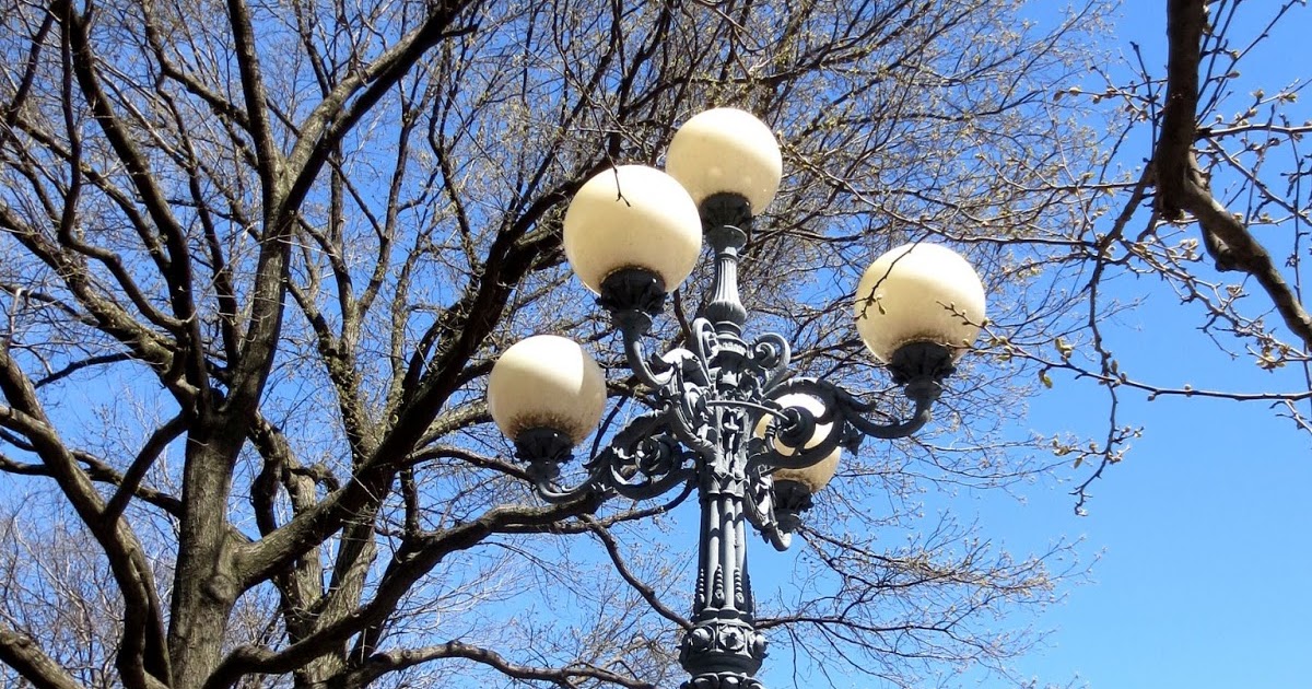 Big Apple Secrets: Lombard Lamp near Central Park