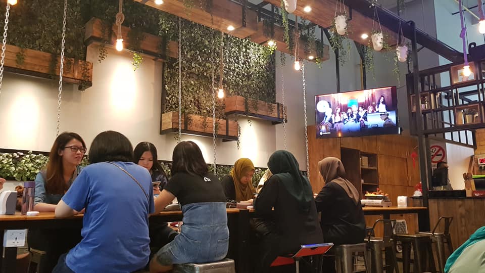 IZAN ~ SweetOmoide: JJCM : Dokebi Chicken ~ Ayam goreng KPOP