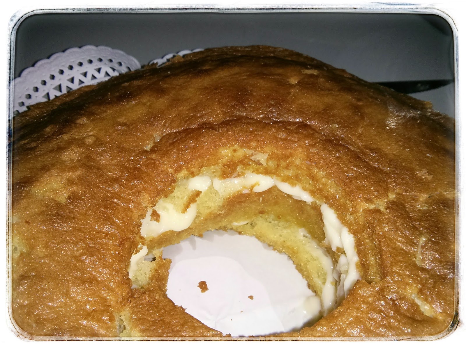 la abeja obrera: Bizcocho relleno de Crema Pastelera