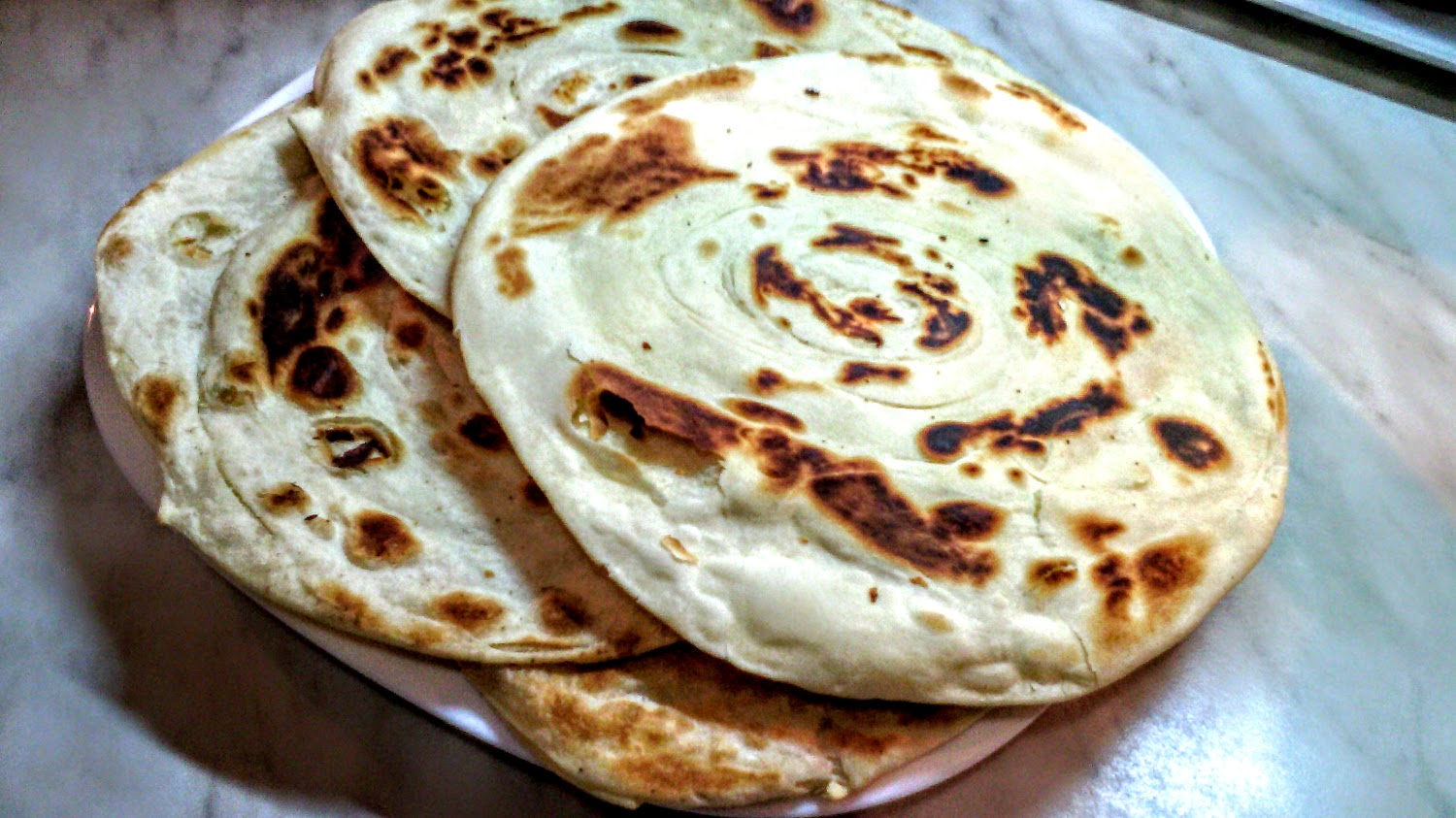 U kuvanju masta pravi svasta: PARATHA - INDIJSKI TANKI PUTER - HLEB