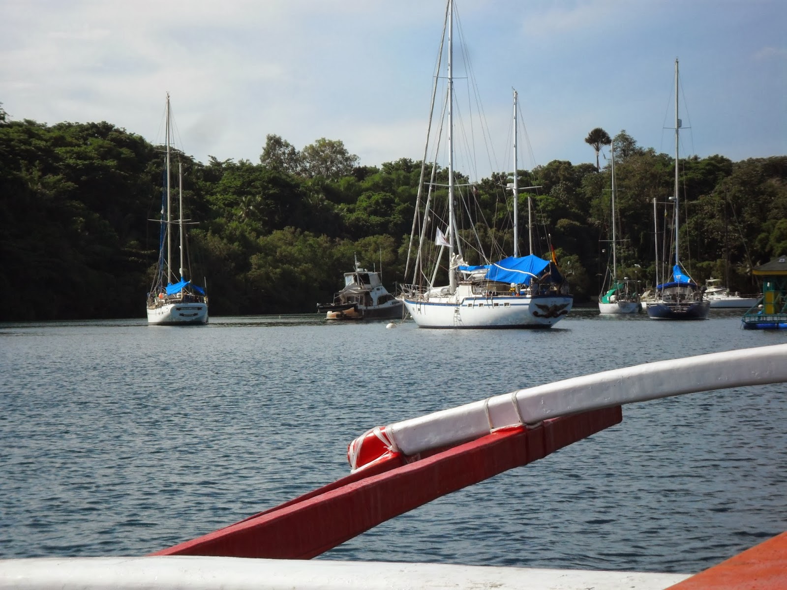 Tara Gumala: Muelle Bay, Puerto Galera