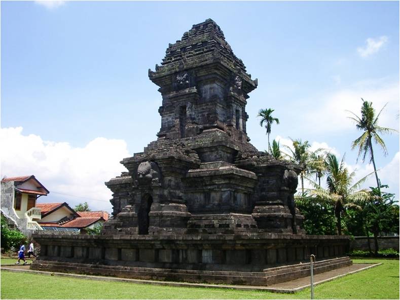 dian: Riwayat Kerajaan Singosari.