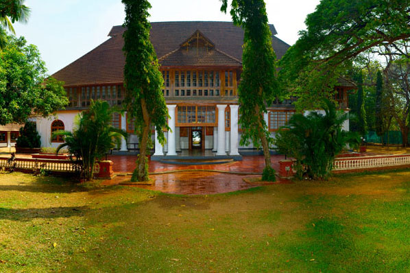 amazing cochin / kochi : Palaces In Cochin