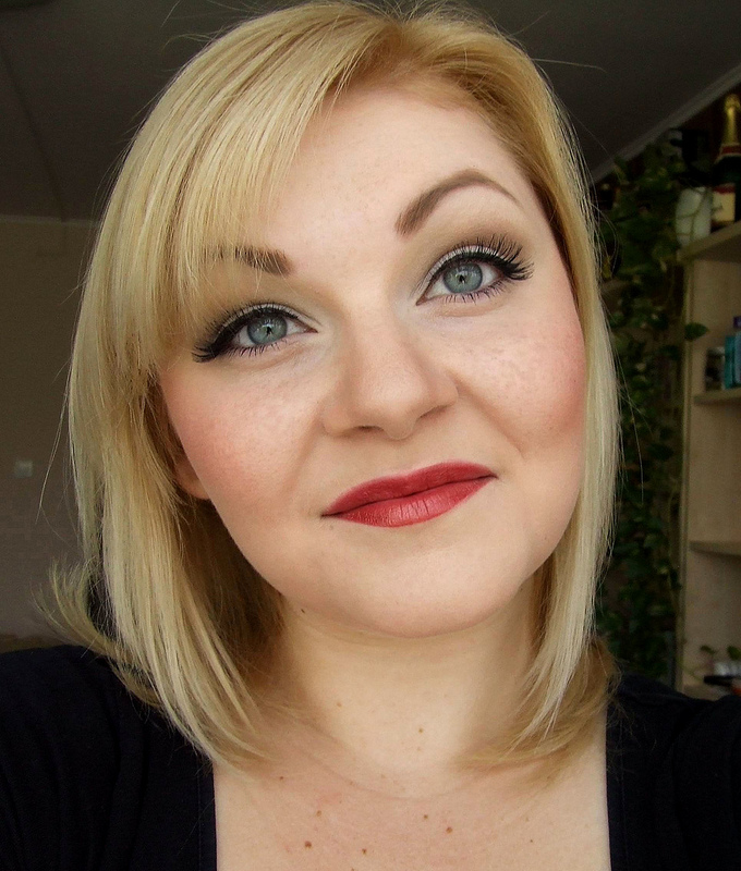 Katie Beauty: Smink: Pin-up girl