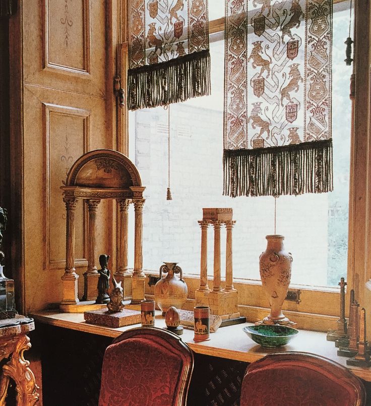 Eye For Design: Decorating With Grand Tour Souvenirs