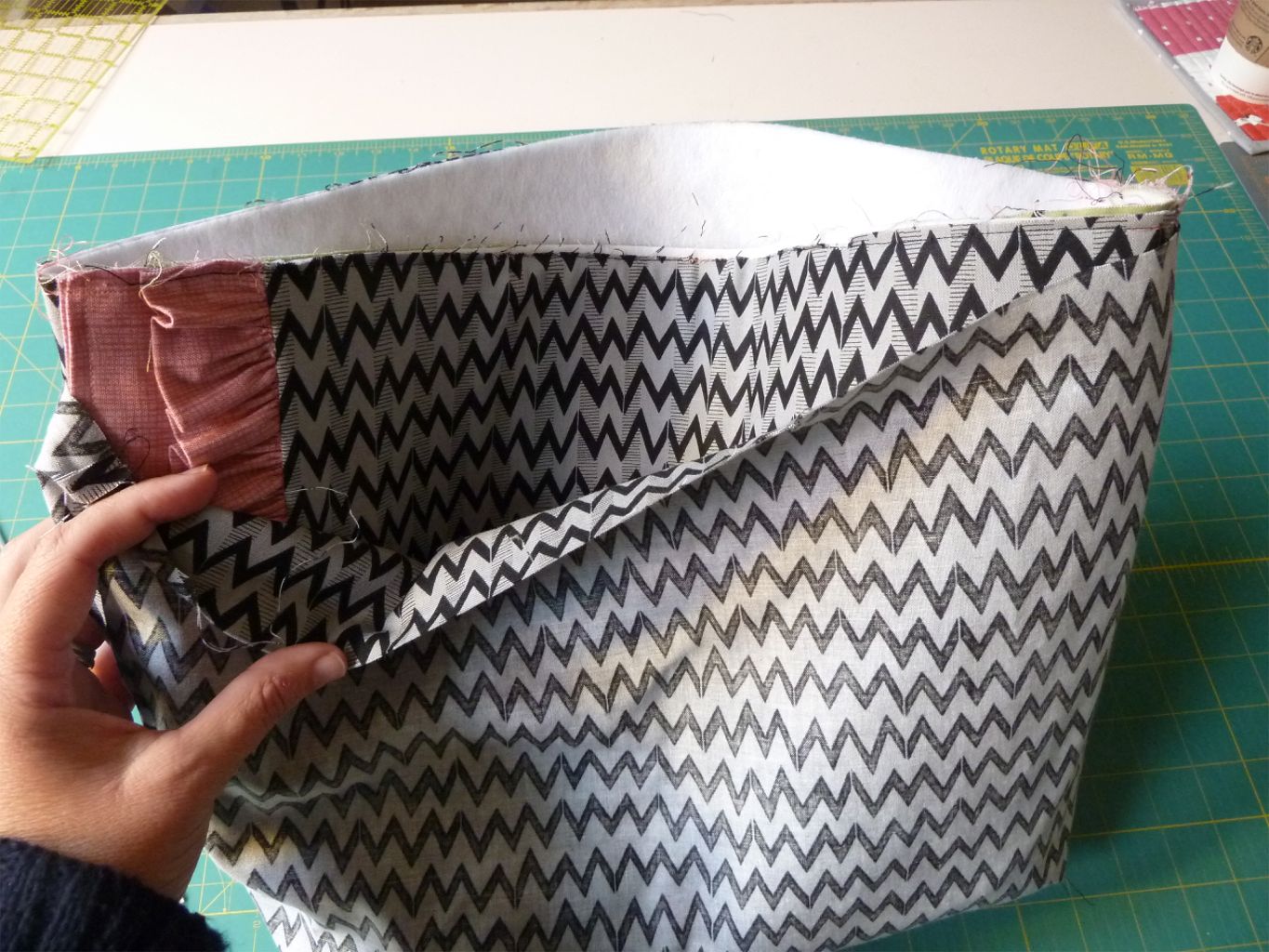 alidiza: The Ghastly (cousin) It Bag Tutorial