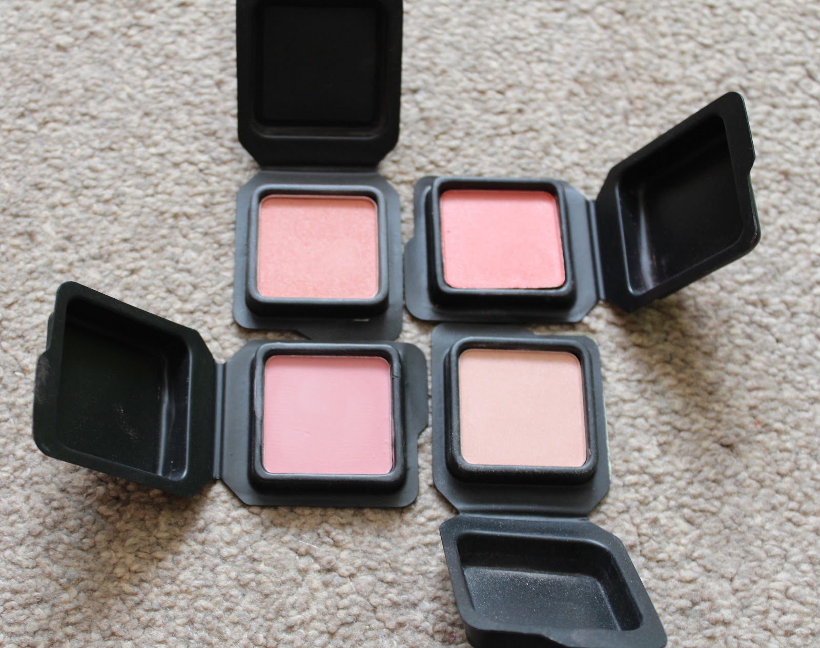 Moja kolekcija rumenila - MAKEUP ARENA