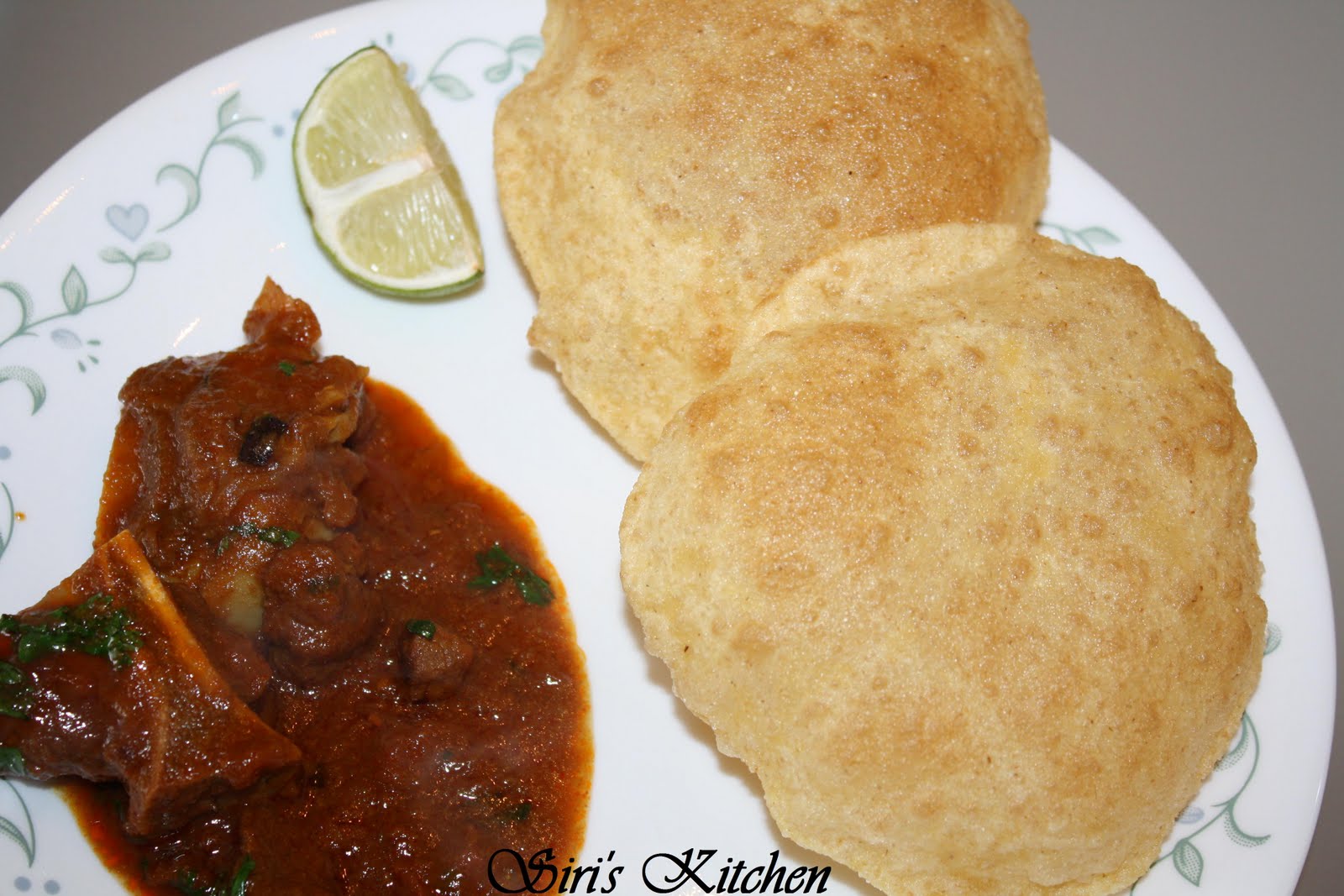 Siri's Kitchen: Poori with Mutton curry