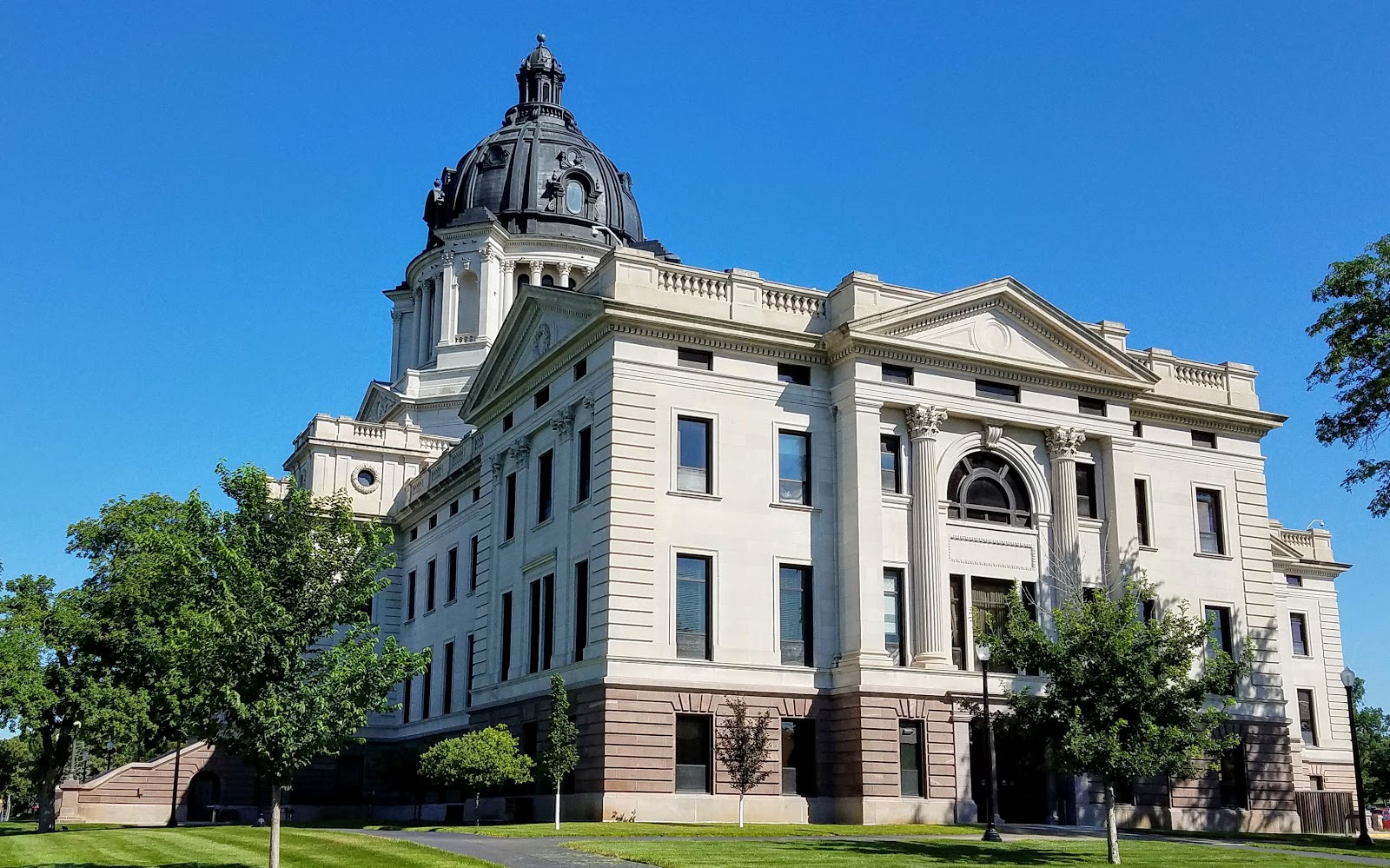 History and Culture by Bicycle: Pierre, SD: South Dakota State Capitol ...