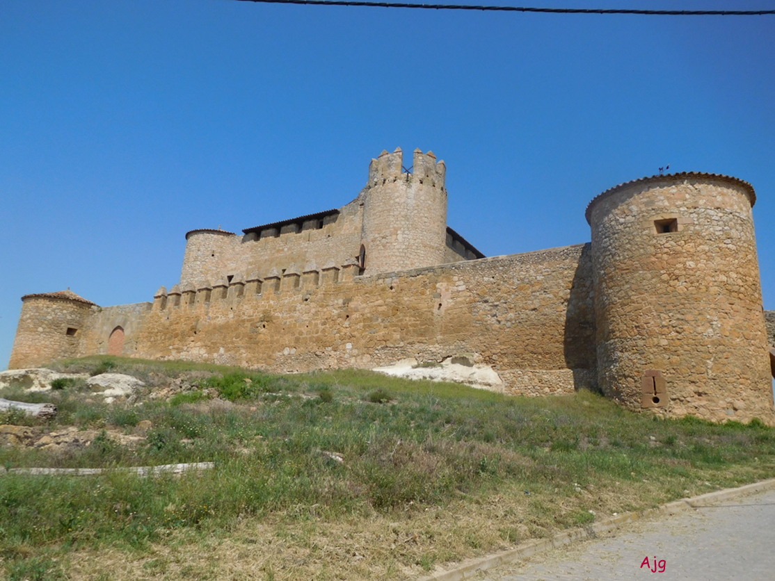 En Busca del Hada Azul: El Castillo de Almenar
