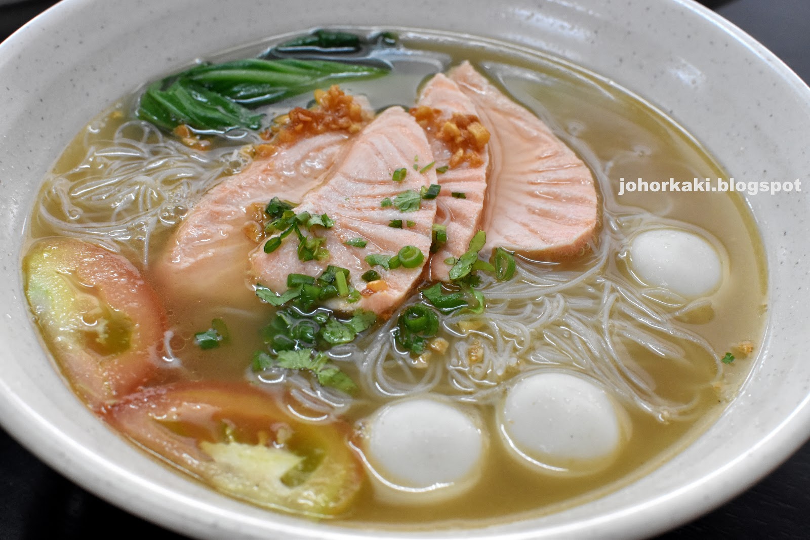 Chef Ong Salmon Fish Head Soup & Sashimi 三文鱼头鱼片汤 JK1497 |Tony Johor ...