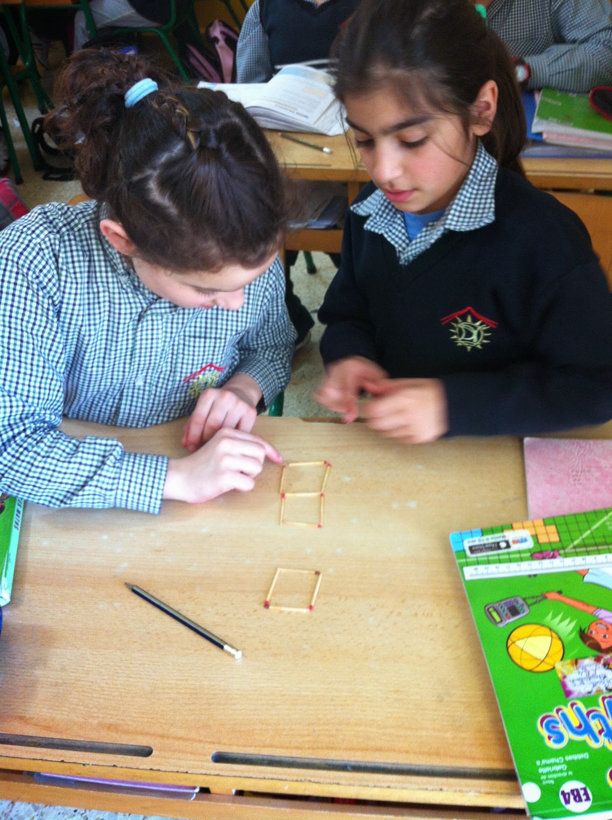 Ecole Notre Dame de la Lumière - classes de 2013-2014: Les maths en EB4