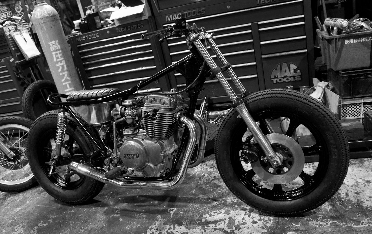 proper M/C builds: XS250&CB400