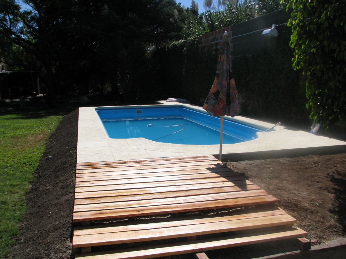 Agua y más: Piletas de fibra, las más fáciles de instalar