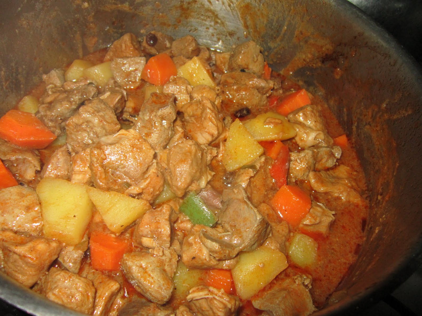 WAKNATOY ng MARIKINA = PORK MENUDO