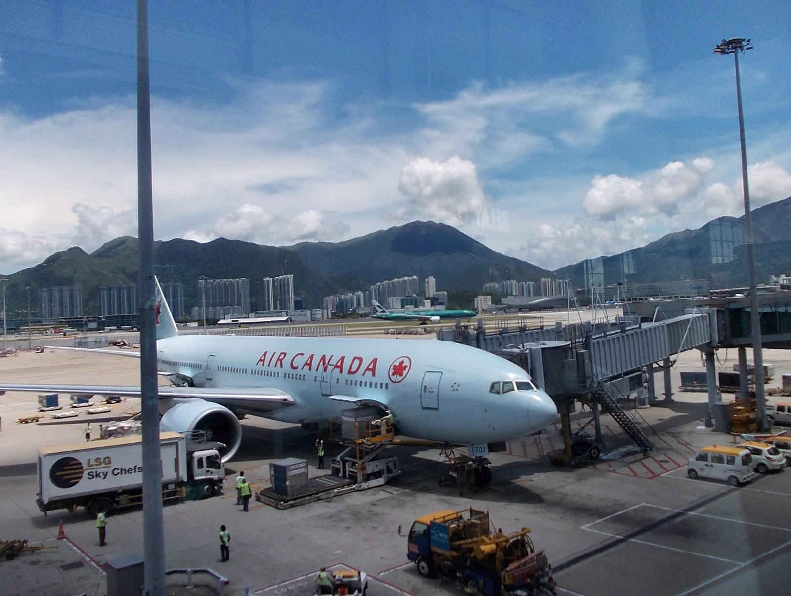 KS's Blog: Taking photos of planes at Hong Kong International Airport ...