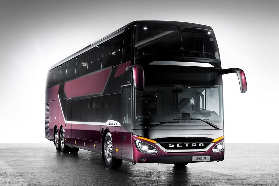 Wolrd premiere Setra presentó el nuevo S 531 DT