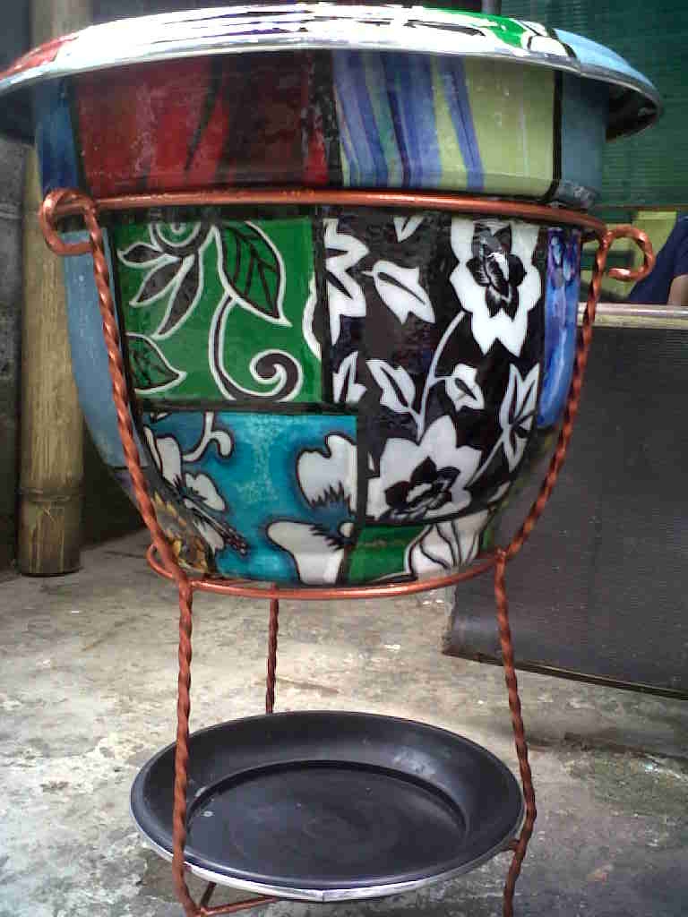 Berna Dian: Pot Batik Suyono