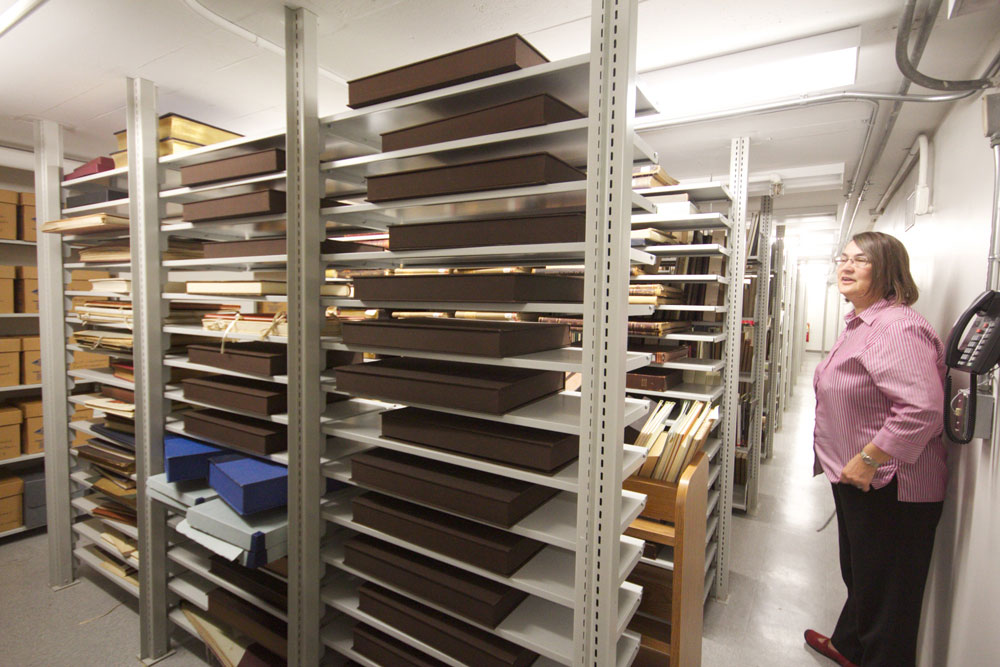 ArtLibraryCrawl: UCLA Arts Library: 'The Belt'