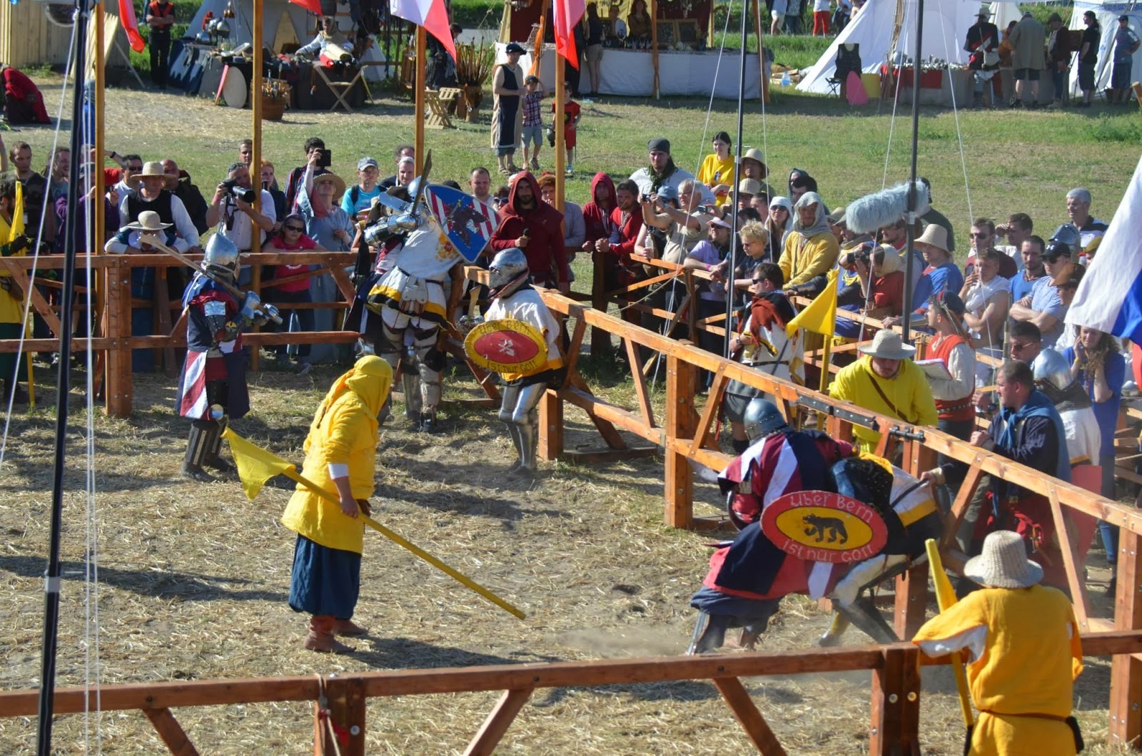 Medieval warrior: reenactment diaries and practices
