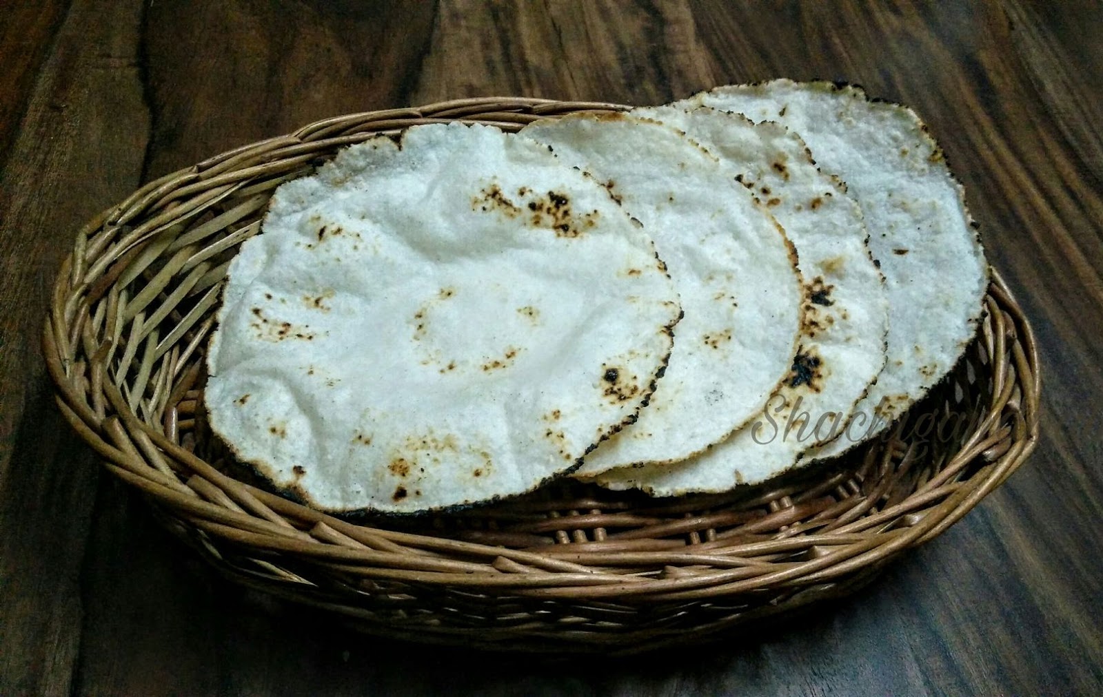 Akki Roti/Otti/Plain Rice Roti (With Cooked Rice)
