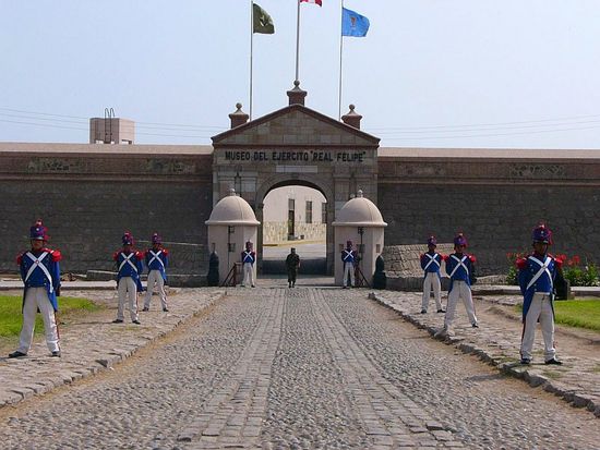 Histo Lima: Fortaleza del Real Felipe y Museo del Ejército Peruano