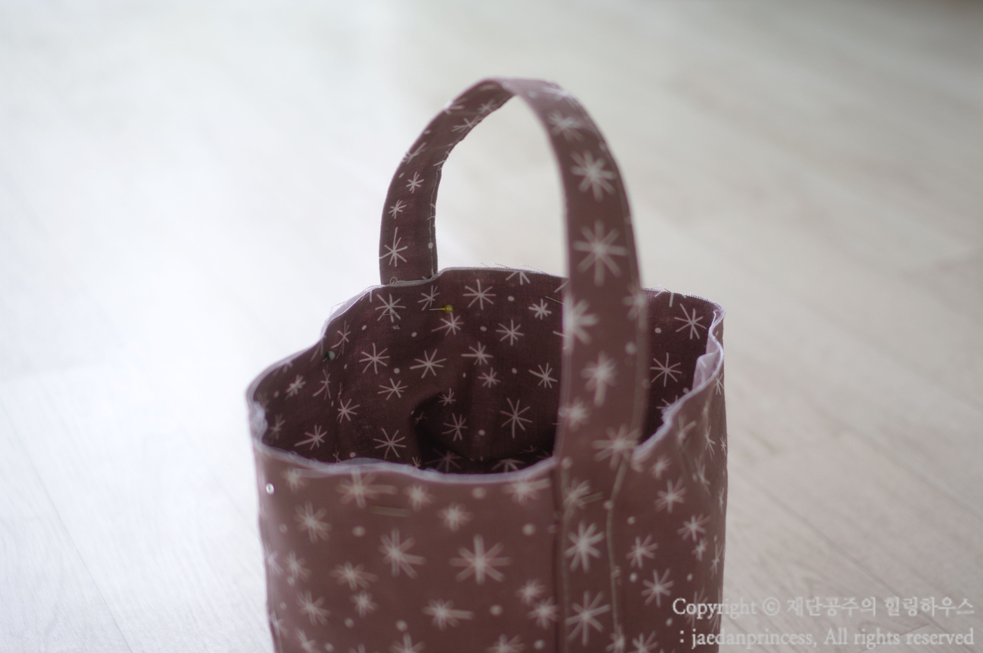 Drawstring Lunch Bucket Bag ~ Free-Tutorial.net