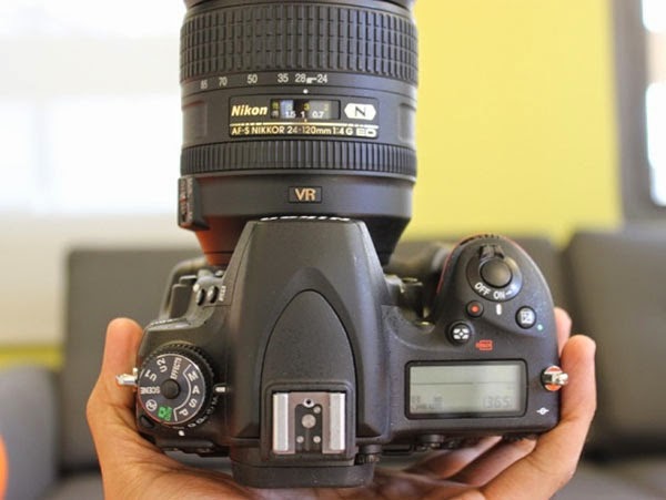 Nikon D750, a Full Frame DSLR with WiFi and bend the Screen