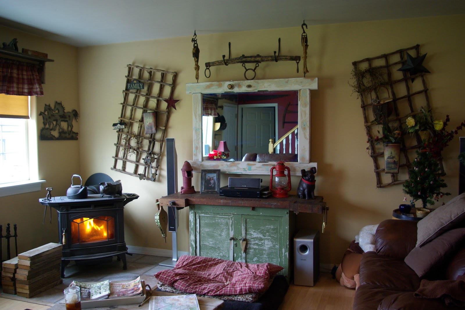 Reclaimed Rustics: Old Door Two Way TV Mirror