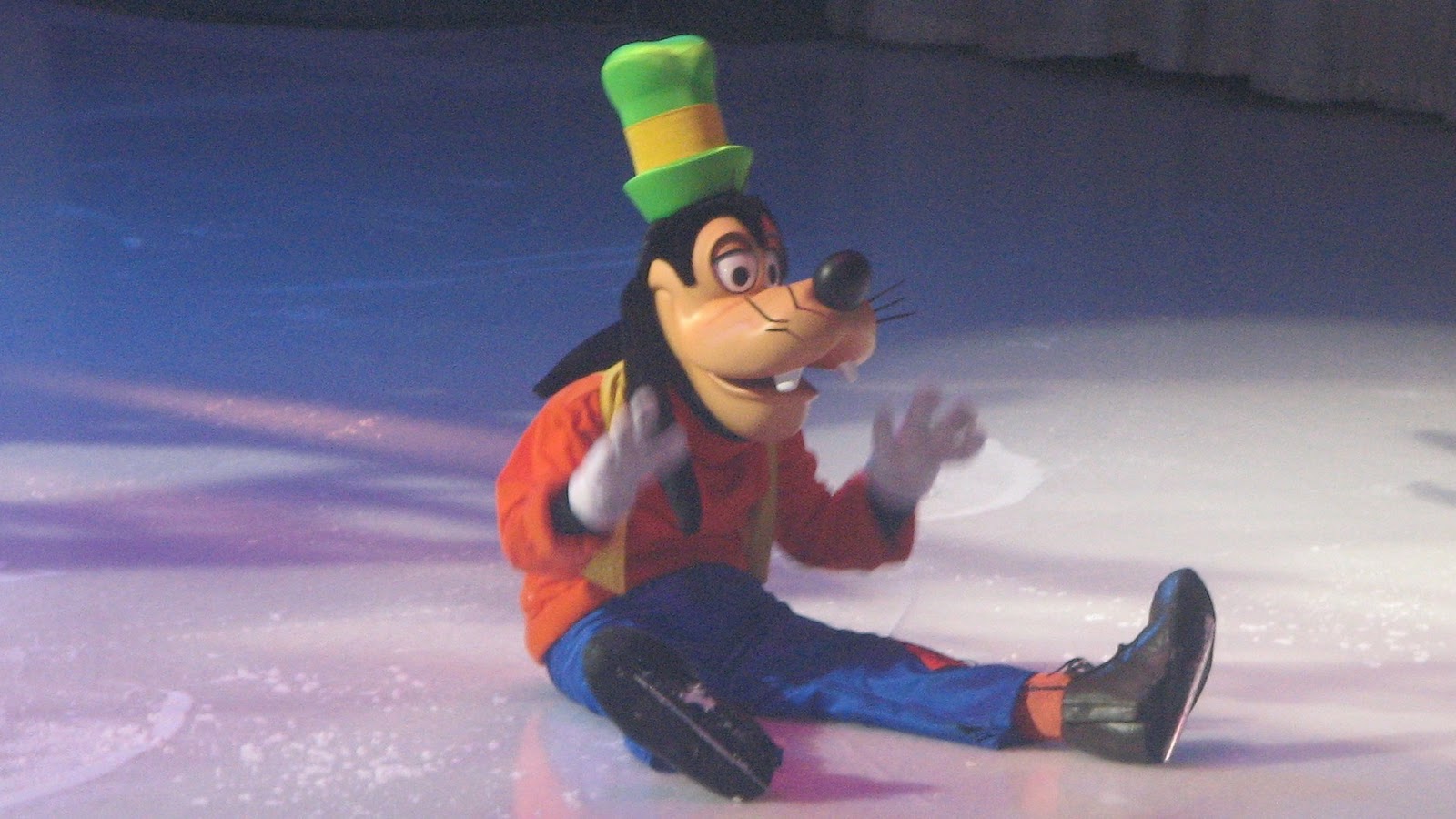 Apedaile 6: Disney On Ice