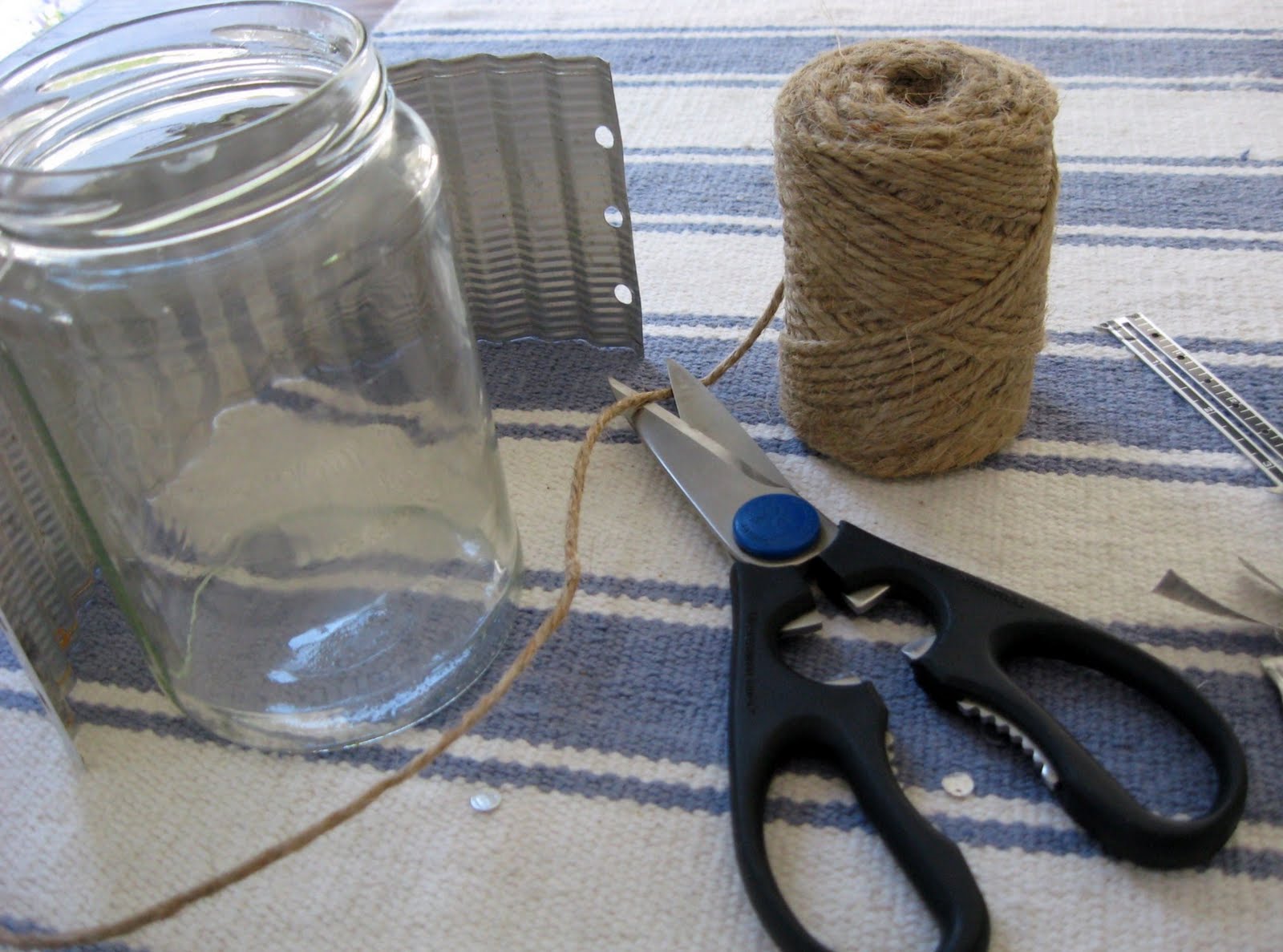 four corners design: Wired & wrapped