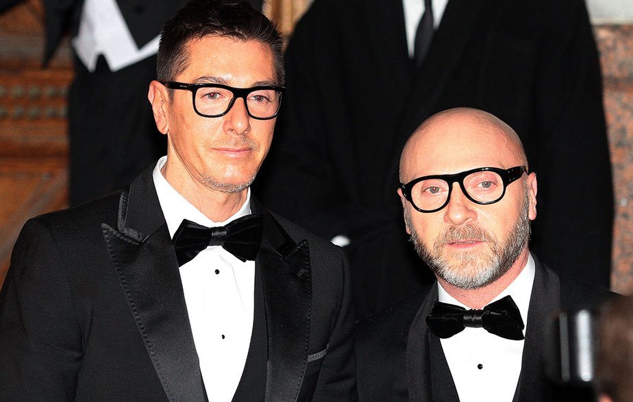 10 DISEÑADORES DE MODAS MAS FAMOSOS ~ DISHELL`S MODA