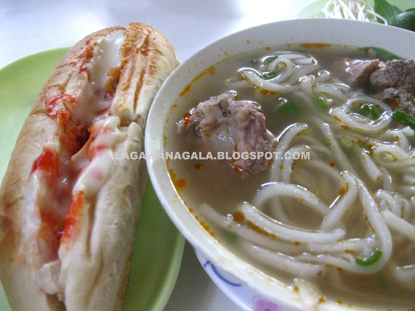 LAGAWAN: Setyembre 2012