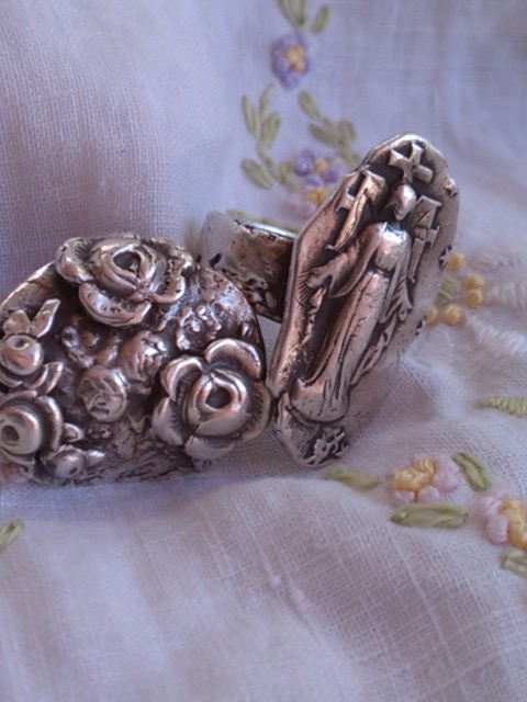 Gilding the Lily Classes: Art Clay Silver Ring