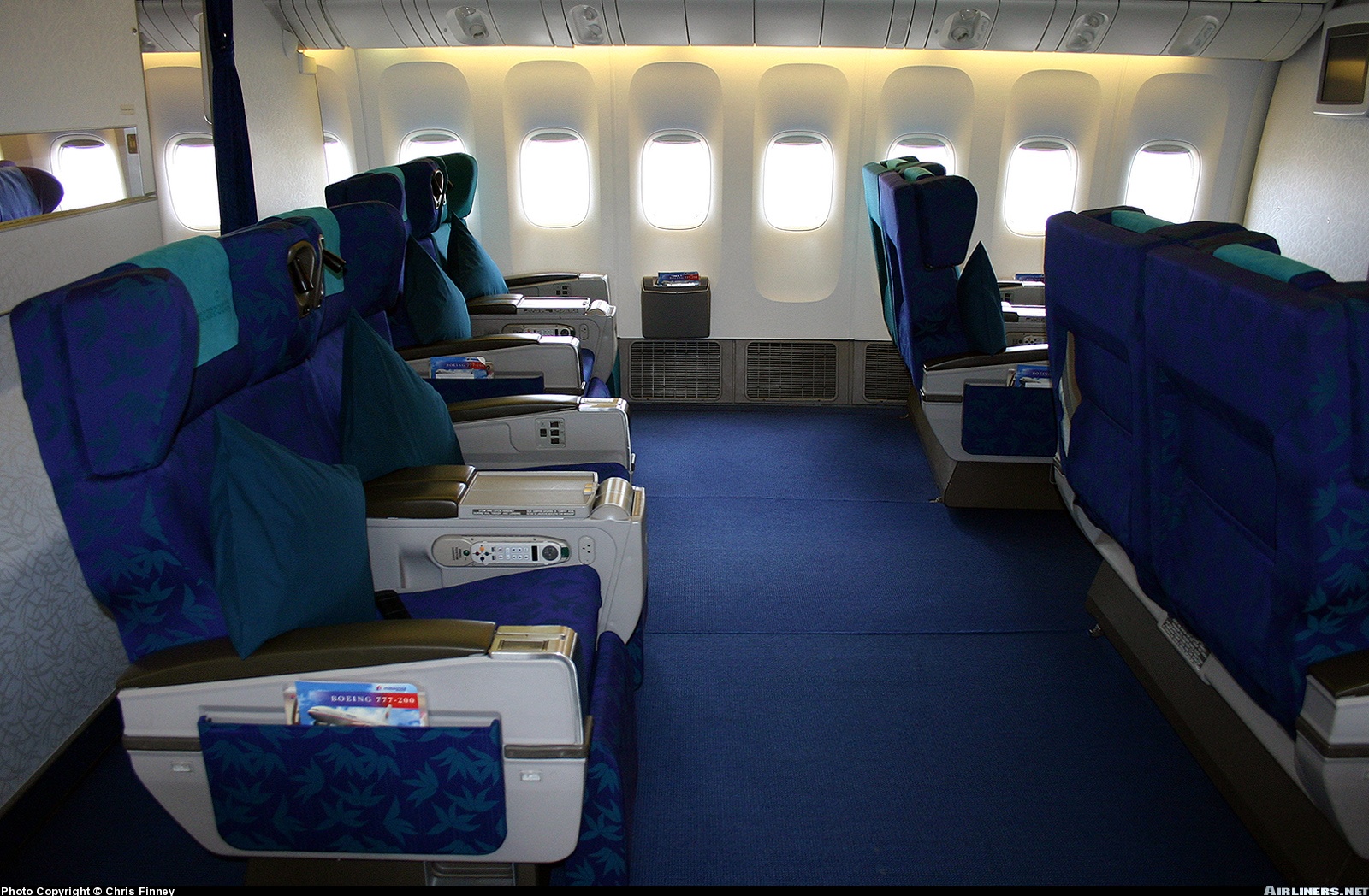 Charles Ryan's Flying Adventure: My Malaysia Airlines Boeing 777-200ER ...