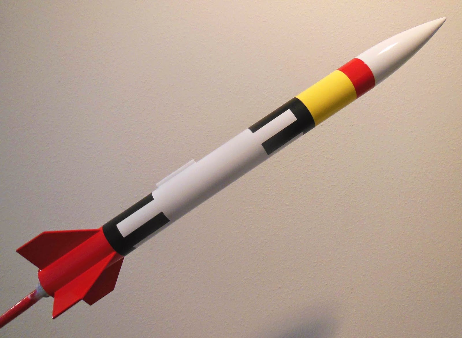 Model Rocket Building: Estes Patriot Build #2056, Part 13, Roll Patterns