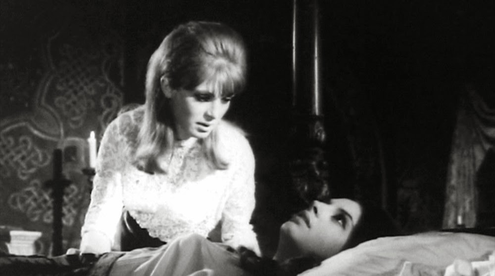 13: LA CRIPTA E l'INCUBO - "Crypt Of The Vampire" aka "Terror In The ...