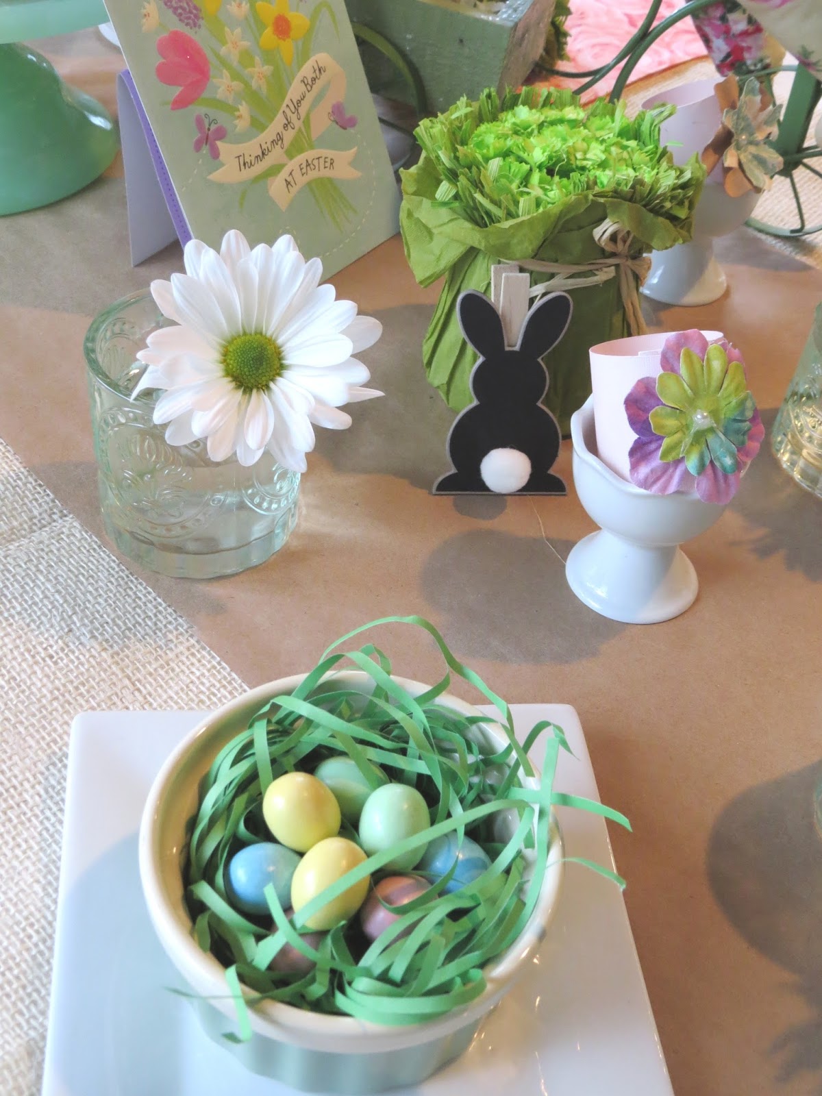DesignsandEvents: Whimsical Easter Tablescape