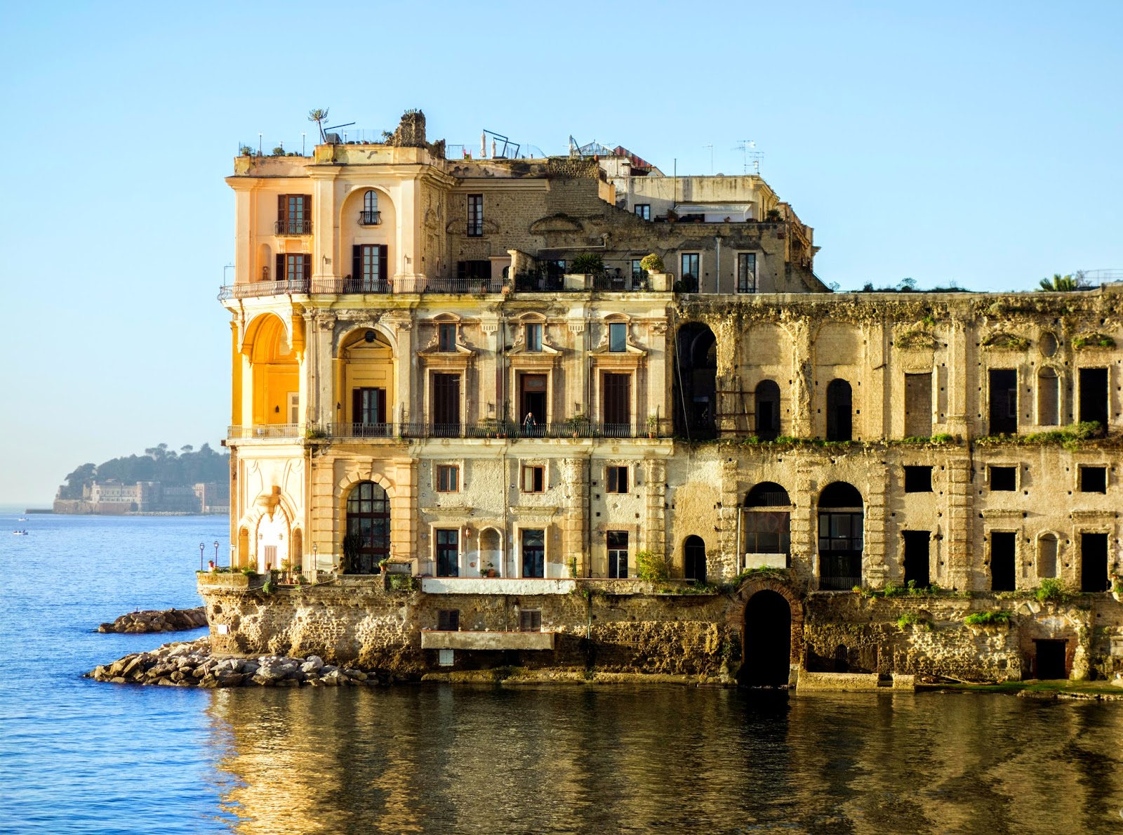 Il blog di Ciro Discepolo: Splendors of Naples: Palazzo Donn'Anna