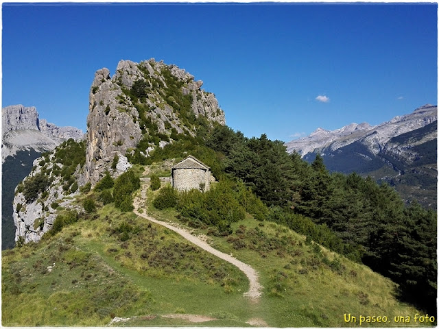 Un paseo,una foto: Ruta de las ermitas. Tella. Huesca