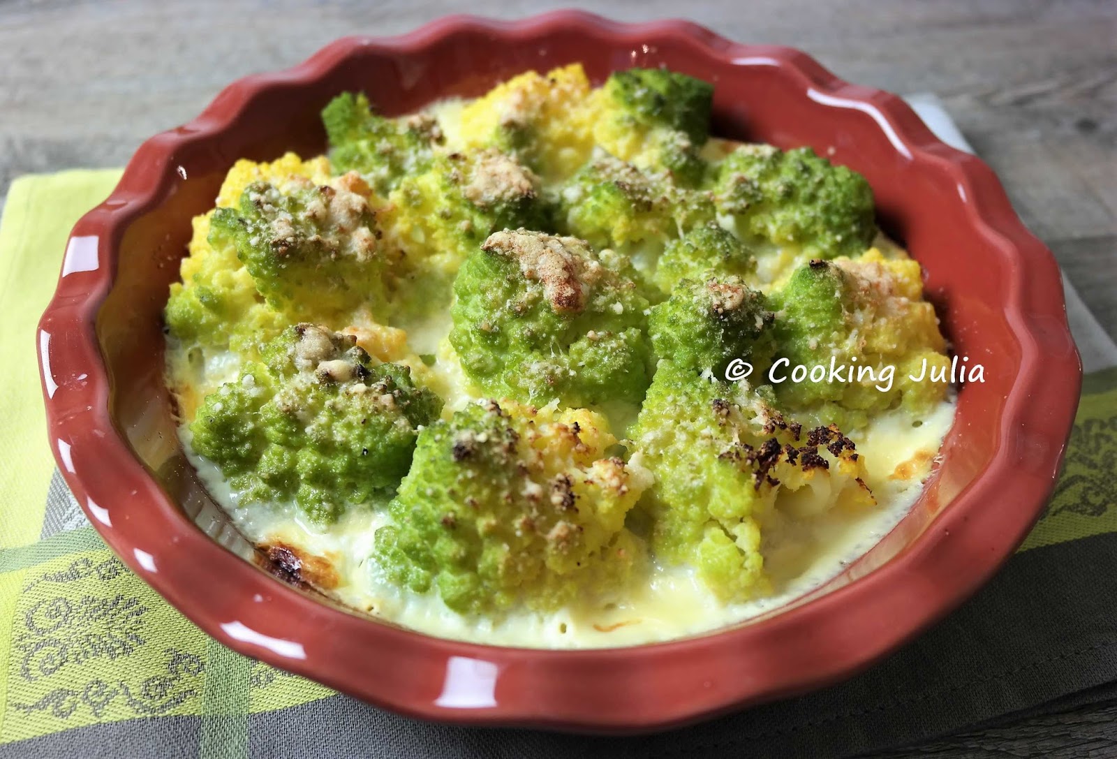 COOKING JULIA : GRATIN LÉGER DE CHOU ROMANESCO