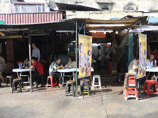 haPpY HaPpY: Walk a mile for a Healthy Congee at Chinatown Kuala Lumpur