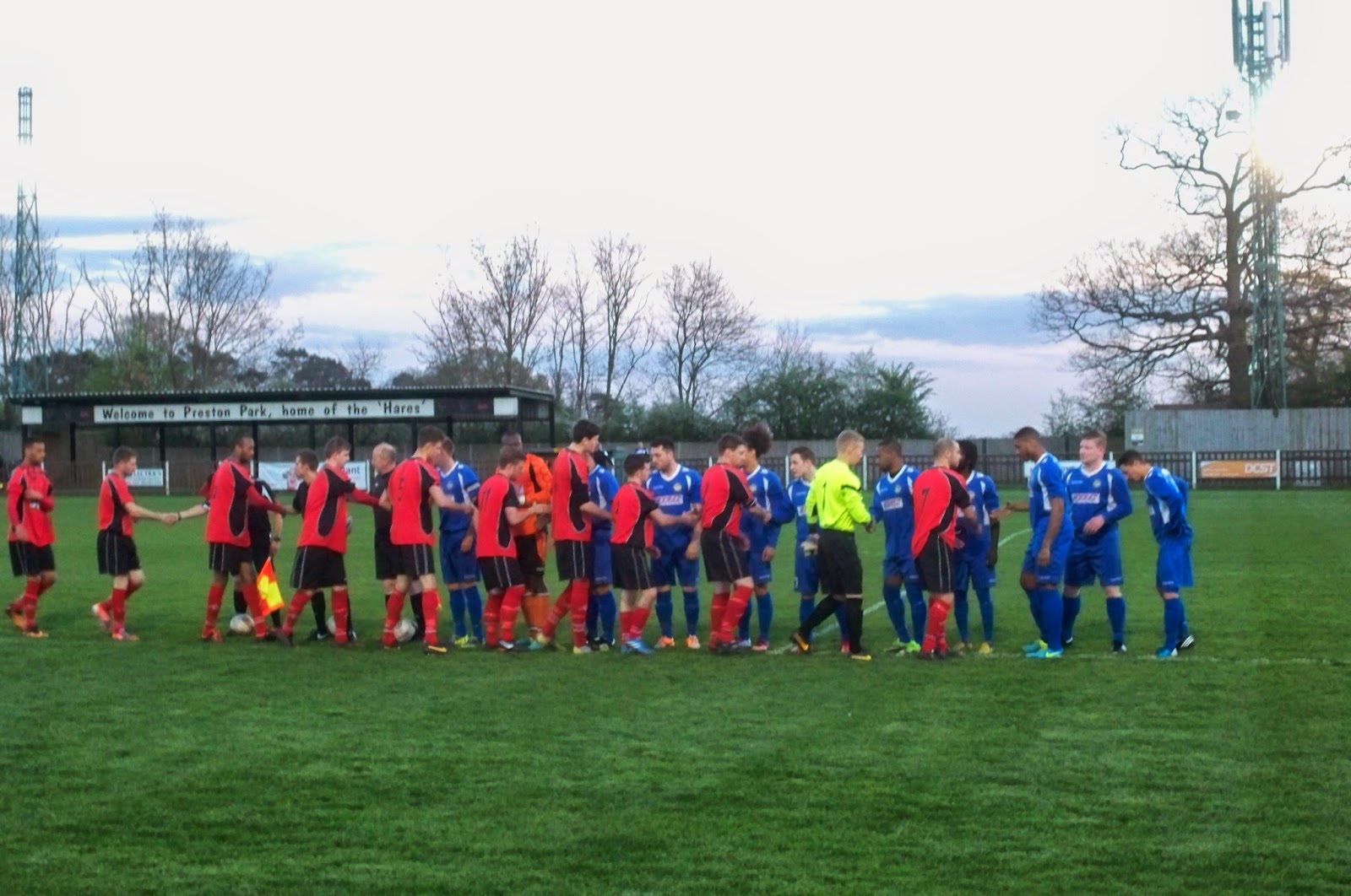 Football Grounds visited by Richard Bysouth: Harefield United FC